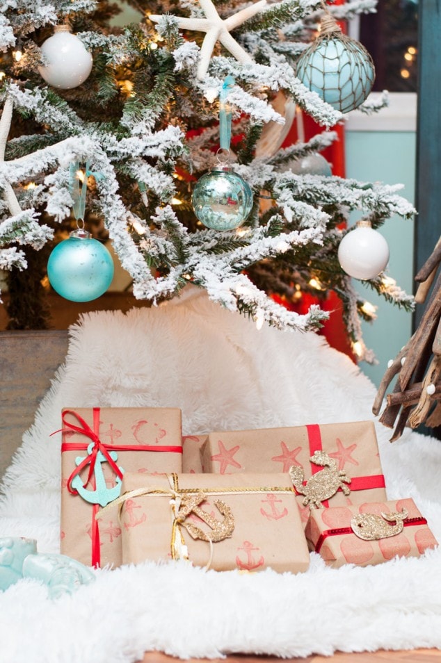 NAUTICAL INSPIRED DIY WRAPPING PAPER