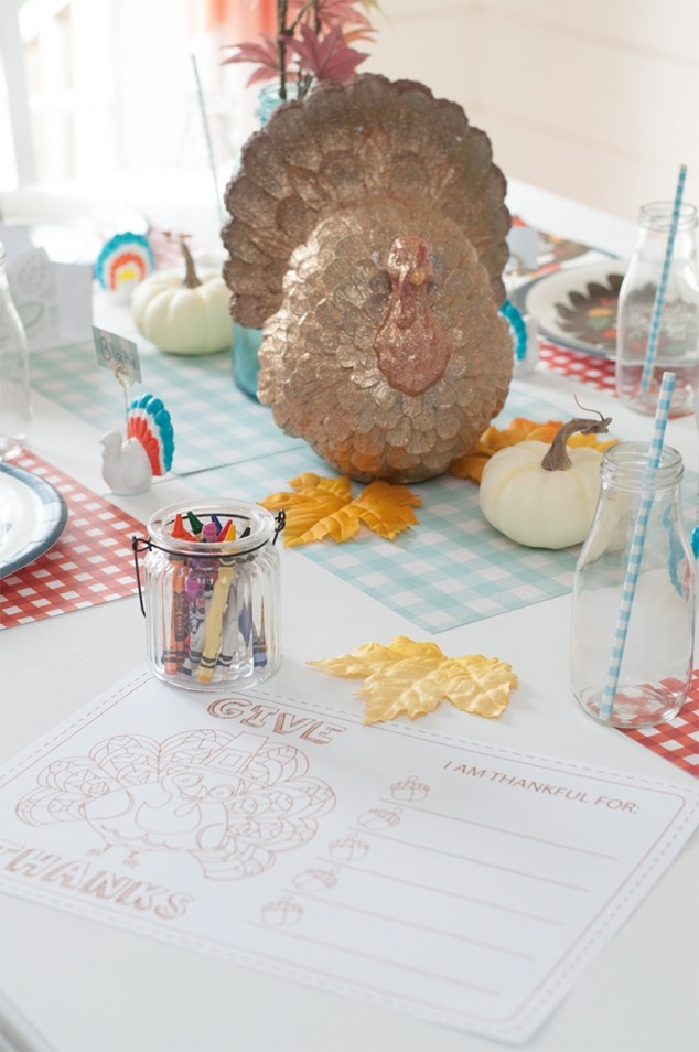 Easy Kids Thanksgiving Table