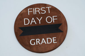 3 Easy DIY Back to School Sign Ideas