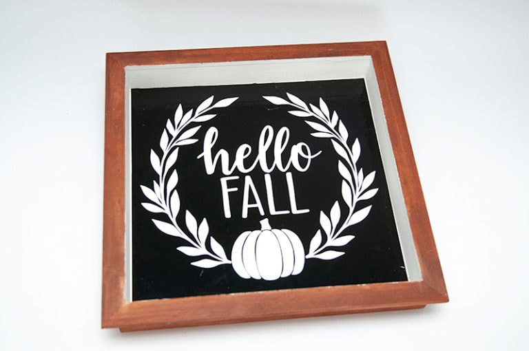 DIY Hello Fall Welcoming Sign